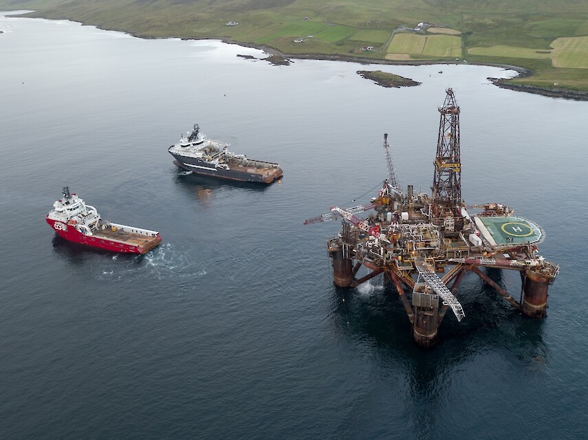 Buchan Alpha arrives for decommissioning | Lerwick Port Authority