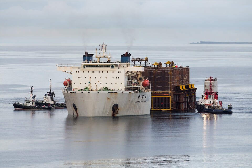 Solan Field storage tank off-loaded at Lerwick Harbour | Lerwick Port ...