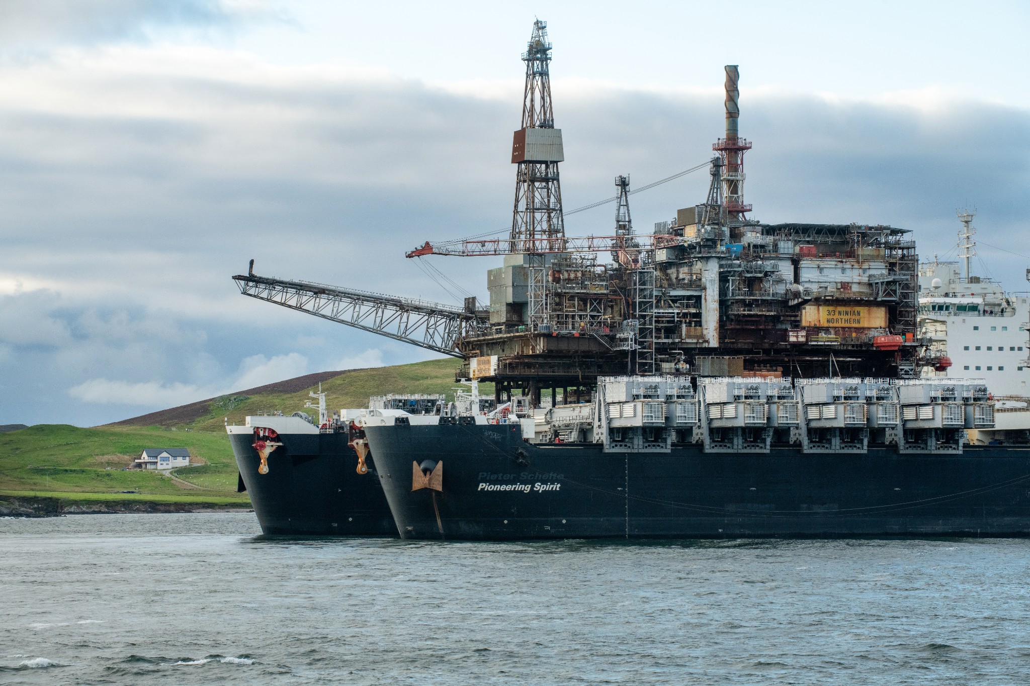 New Video: Full timelapse of Ninian Northern delivery and load-in ...