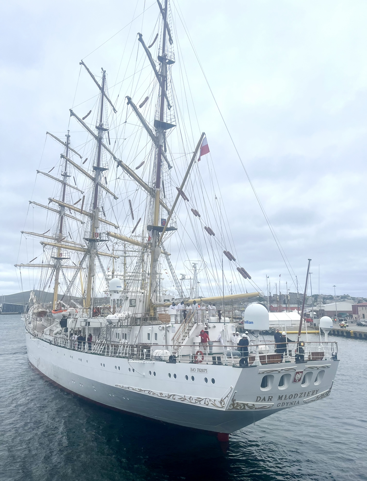 ‘Dar Młodzieży’ tall ship returns to Lerwick | Lerwick Port Authority