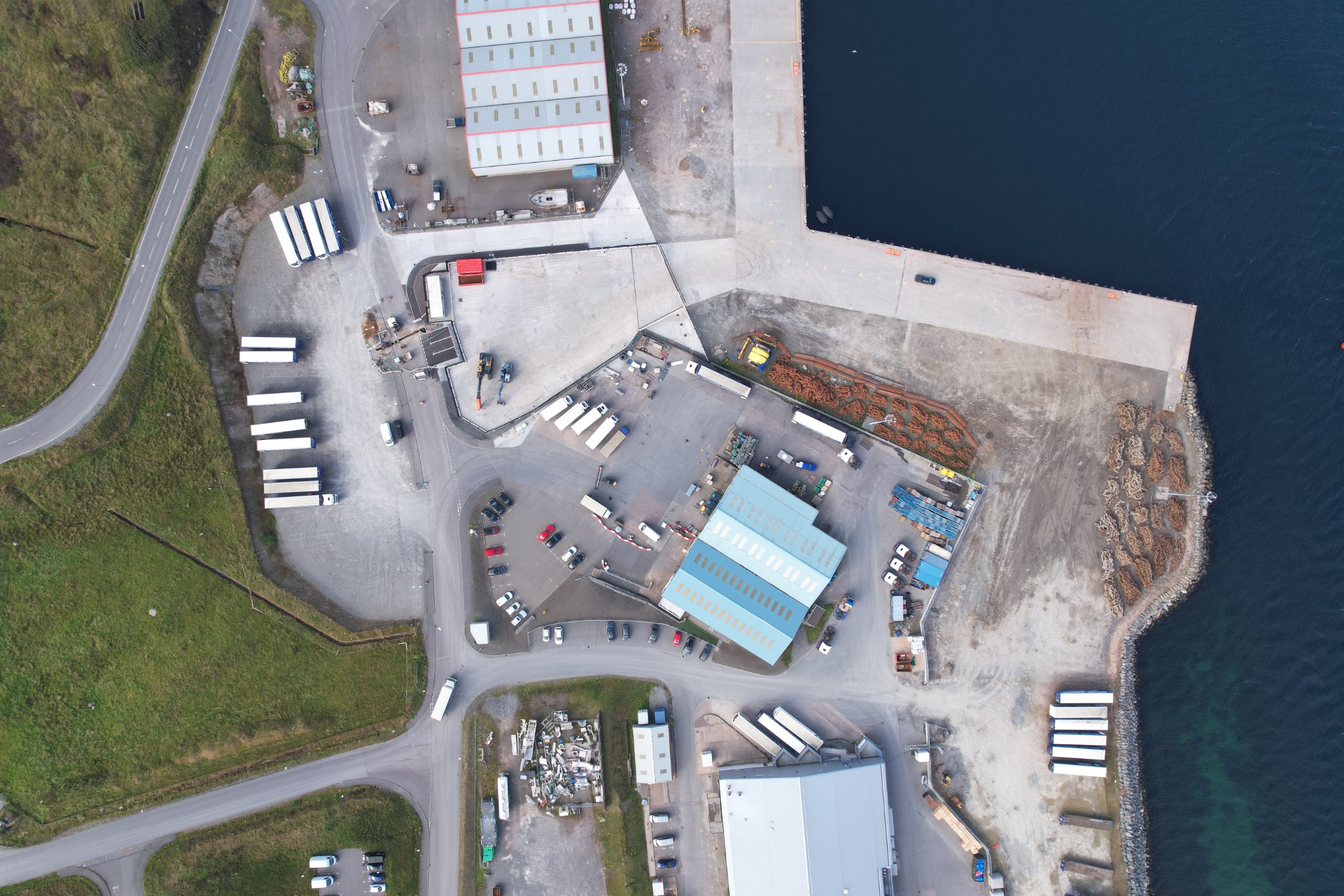 Phoenix Decom progresses at Greenhead Base | Lerwick Port Authority